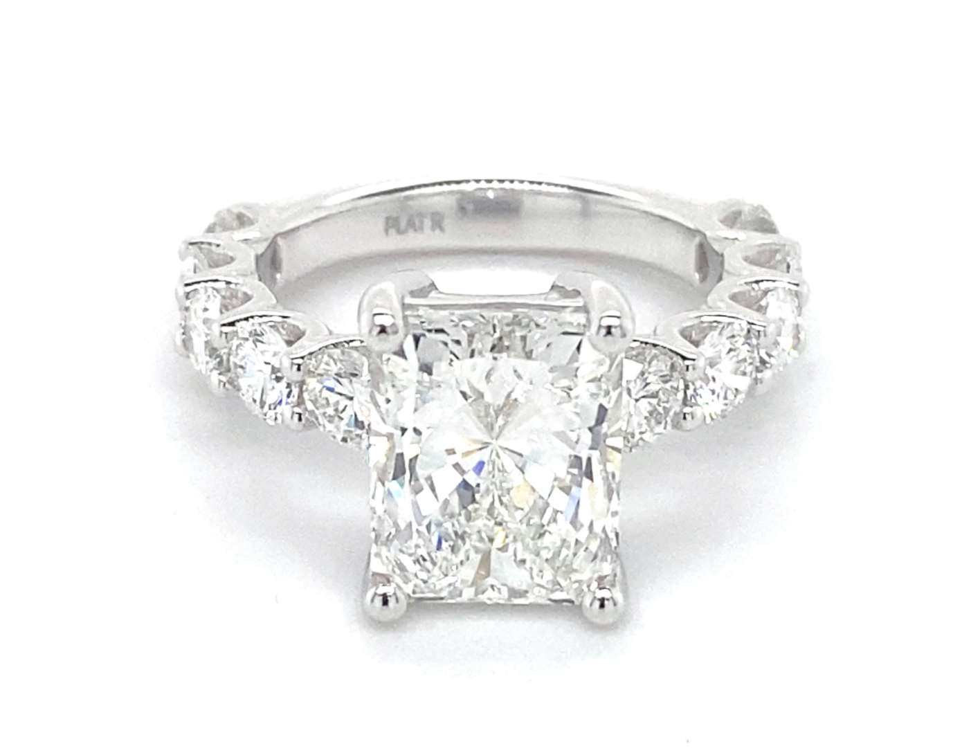 Custom Engagement Rings | Rare Carat
